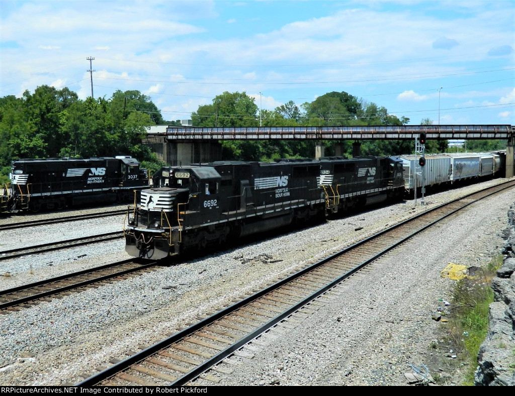 NS 6692 (SD60) 6934 (SD60E)
